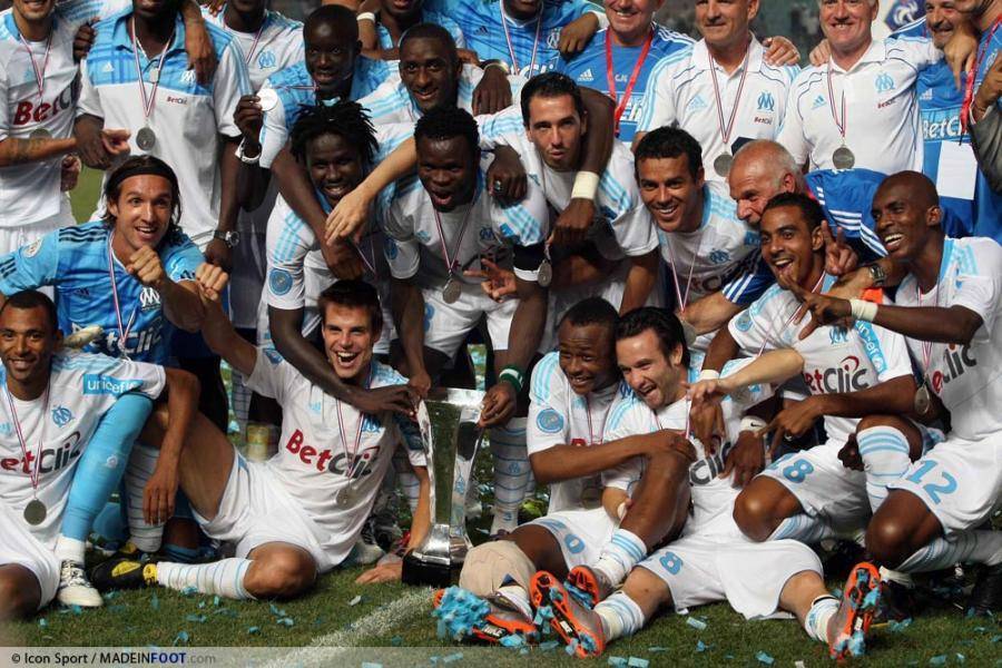 Photos OM Ligue 1 : Matchs, Marseille remporte le trophé des champions ...
